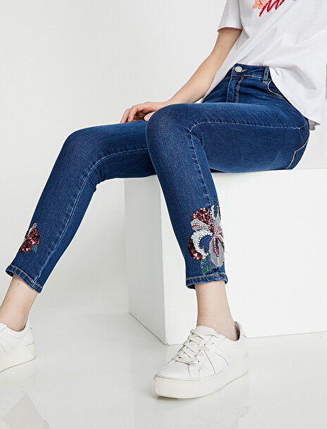 Koton Kadın Paça Detaylı Jean Pantolon