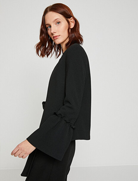 Koton Kadın Kolları Volanlı Ceket