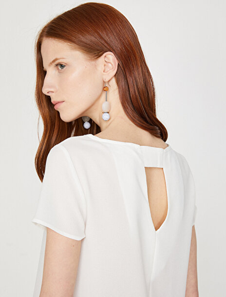 Koton Kadın Oyuk Yaka Bluz