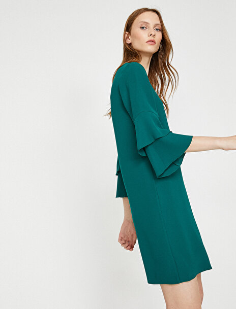 Koton Kadın Kolları Volanlı Elbise