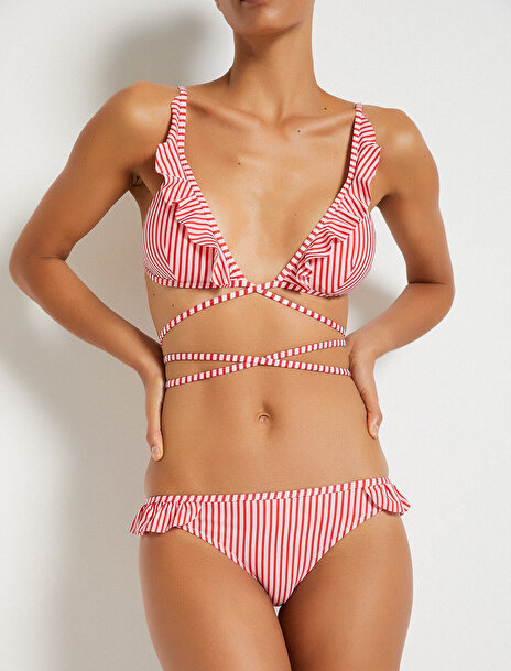 Koton Kadın Fırfır Detaylı Bikini Üstü Koton Kadın Fırfır Detaylı Bikini Üstü