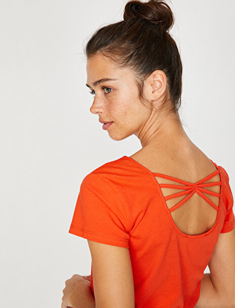 Koton Ole Genç Kız Oyuk Yaka T-Shirt