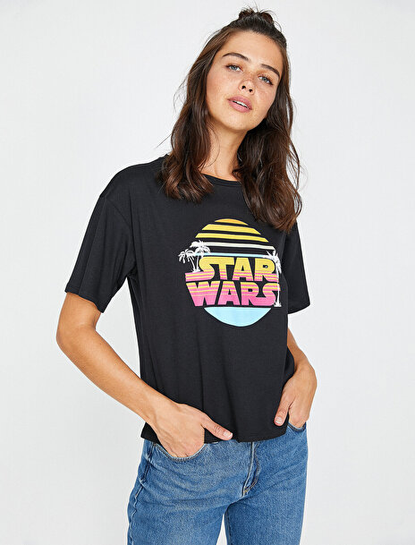 Koton Kadın Star Wars Lisanslı Baskılı T-Shirt Koton Kadın Star Wars Lisanslı Baskılı T-Shirt