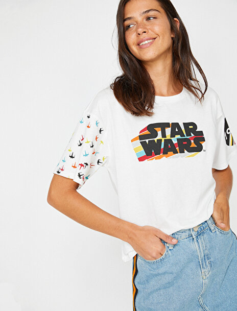 Koton Kadın Star Wars Lisanslı Baskılı T-Shirt Koton Kadın Star Wars Lisanslı Baskılı T-Shirt