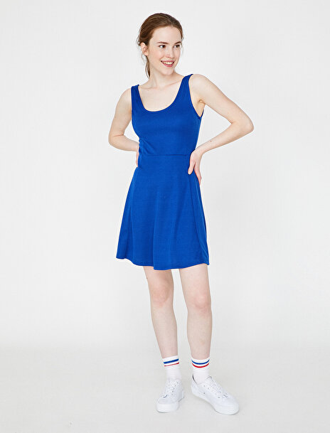 Koton Kadın Oyuk Yaka Elbise Koton Kadın Oyuk Yaka Elbise