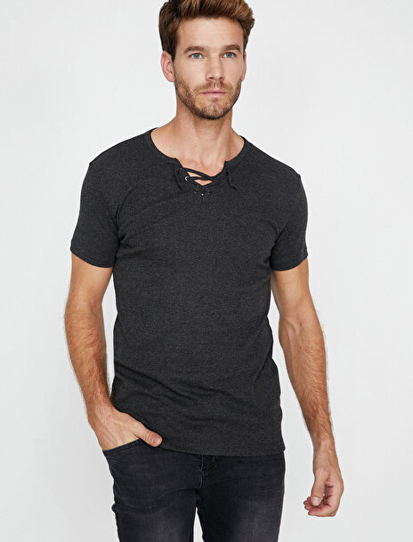 Koton Erkek Pamuklu Kısa Kollu Bağcık Yaka Tişört