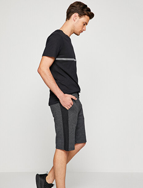 Koton Erkek Şeritli Şort Koton Erkek Şeritli Şort