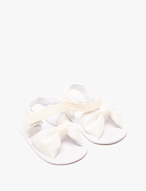 Koton Kız Çocuk Fiyonk Detaylı Sandalet