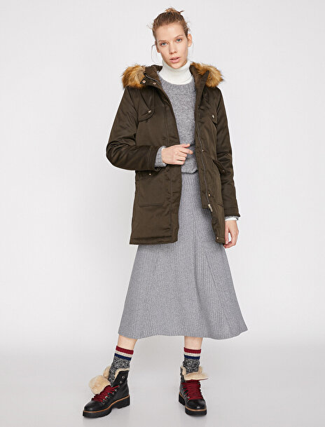 Koton Kadın Suni Kürk Detaylı Parka