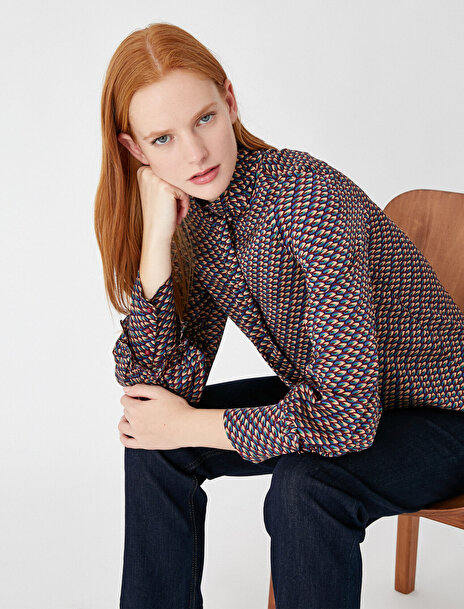 Koton Kadın Fular Yaka Uzun Kollu Desenli Bluz