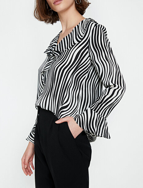 Koton Kadın Leopar Desenli Bluz