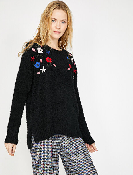 Koton Kadın İşlemeli Triko Kazak