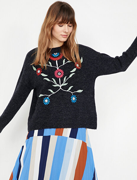 Koton Kadın İşlemeli Triko Kazak