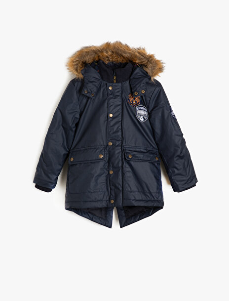 Koton Erkek Çocuk Aplikeli Kaban