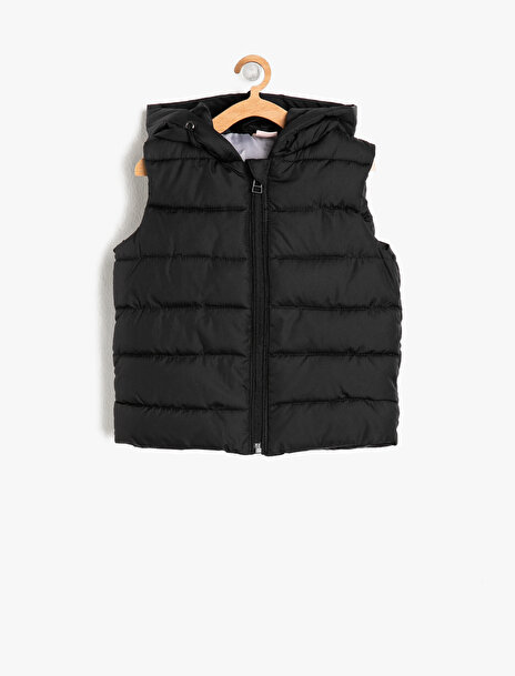 Koton Erkek Çocuk Fermuar Detaylı Yelek Koton Erkek Çocuk Fermuar Detaylı Yelek