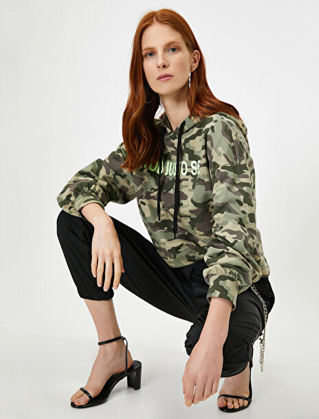 Koton Kadın Kamuflaj Desenli Sweatshirt