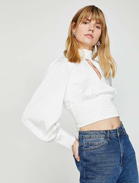 Koton Kadın Dik Yaka Sırt Pencere Detaylı Bluz