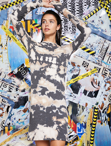 Koton Kadın Batik Desenli Örme Uzun Kolle Elbise Koton Kadın Batik Desenli Örme Uzun Kolle Elbise