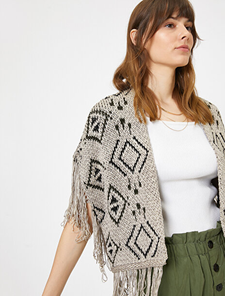 Koton Kadın Etnik Desenli Püskülü Triko Hırka Koton Kadın Etnik Desenli Püskülü Triko Hırka