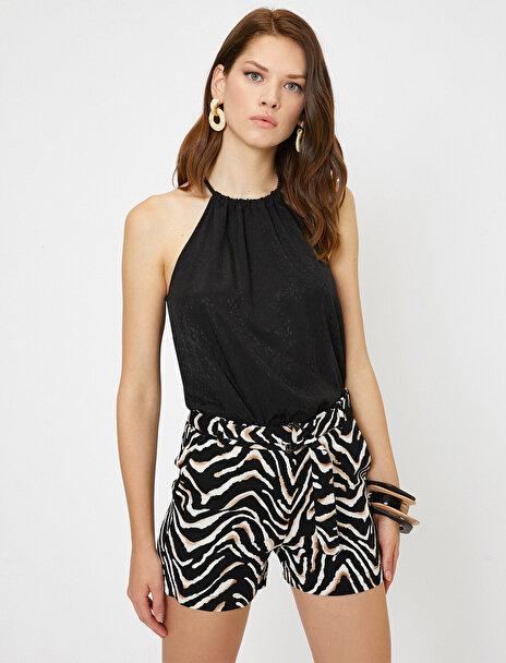 Koton Kadın Kemerli Desenli Şort