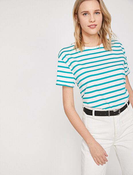 Koton Kadın Çizgili Standart Kalıp Bisiklet Yaka Basic Tişört Koton Kadın Çizgili Standart Kalıp Bisiklet Yaka Basic Tişört