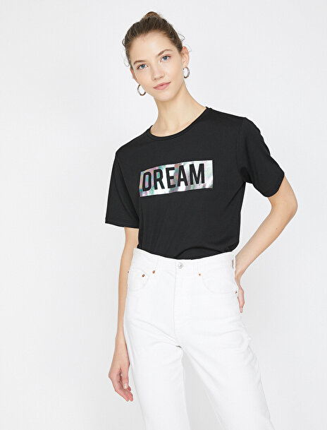 Koton Kadın Varak Yazı Baskılı Bisiklet Yaka Standart Kalıp Tişört