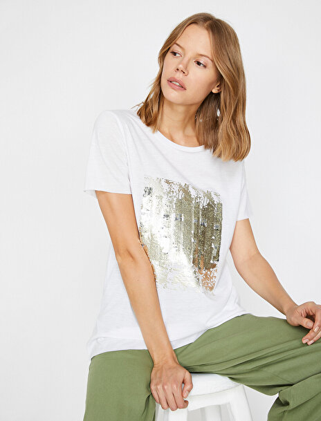 Koton Kadın Varak Baskılı Bisiklet Yaka Standart Kalıp Tişört