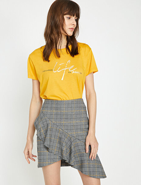 Koton Kadın Varak Yazı Baskılı Bisikler Yaka Standart Kalıp Tişört