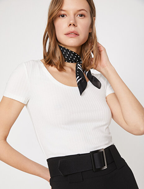 Koton Kadın U Yaka Ribana Basic Tişört Koton Kadın U Yaka Ribana Basic Tişört