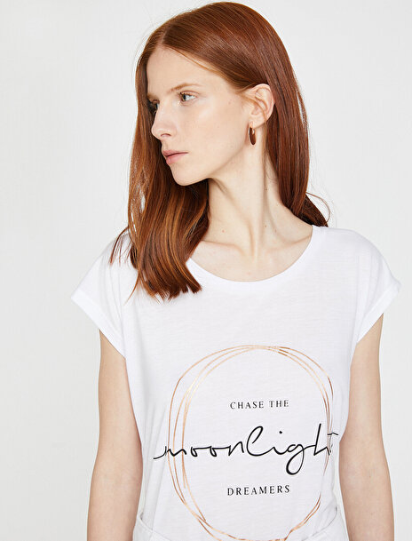 Koton Kadın Yazı Baskılı Bisiklet Yaka Standart Kalıp Tişört