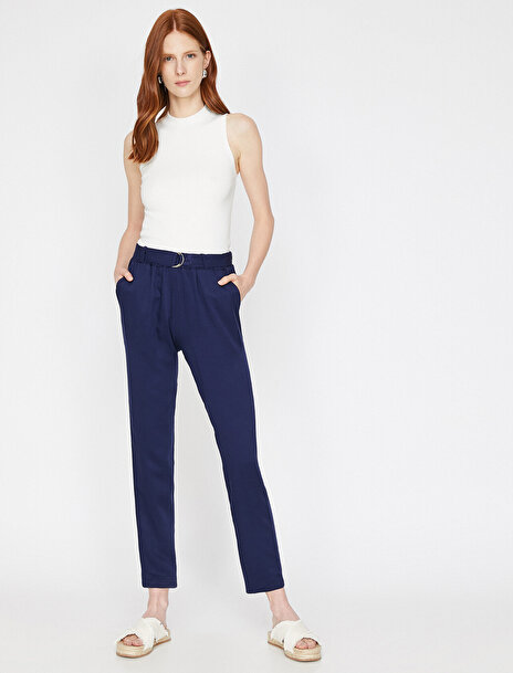 Koton Kadın Kemer Detaylı Havuç Kesim Pantalon Koton Kadın Kemer Detaylı Havuç Kesim Pantalon