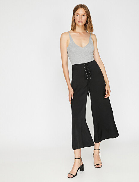 Koton Kadın Kuş Gözü Detaylı Pantolon