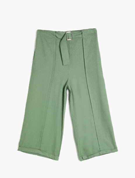 Koton Kadın Geniş Paça Kemerli Kısa Pantolon