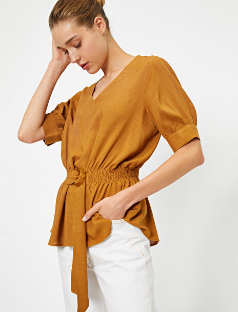 Koton Kadın Kemerli V Yaka Kısa Kollu Bluz