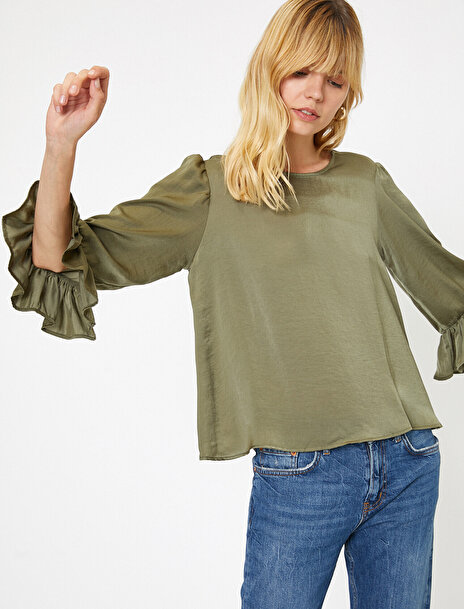 Koton Kadın Kolları Volanlı Bluz