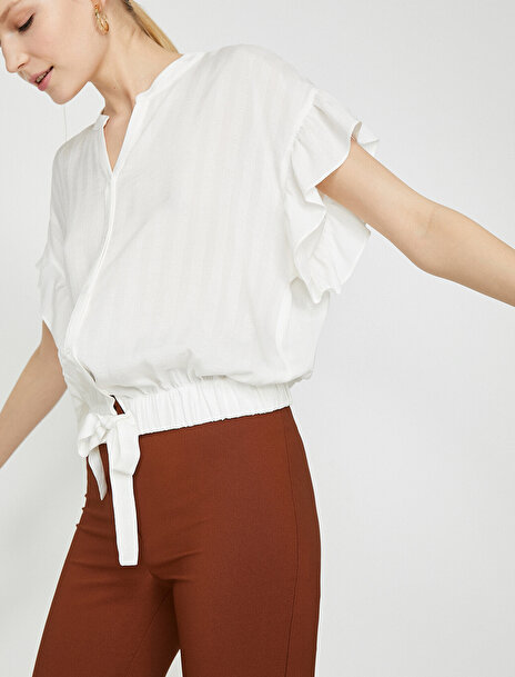 Koton Kadın Volan Detaylı Bluz