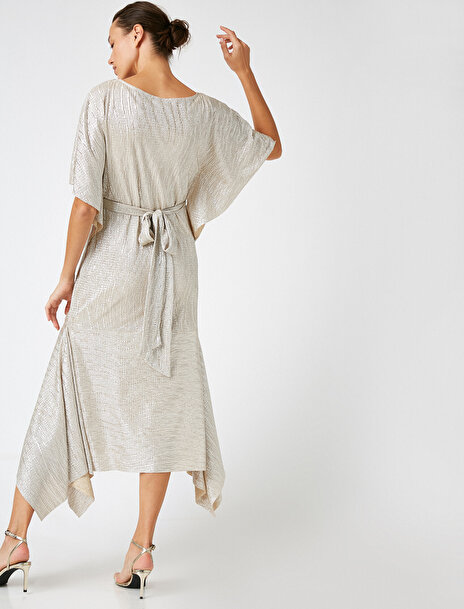 Koton Kadın Metalik Bisiklet Yaka Beli Bağlamalı Elbise Koton Kadın Metalik Bisiklet Yaka Beli Bağlamalı Elbise