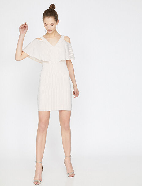 Koton Kadın Omzu Açık Elbise Abiye Koton Kadın Omzu Açık Elbise Abiye