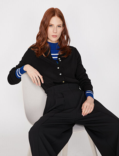 Koton Kadın Düğme Detaylı Triko Hırka