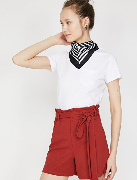 Koton Kadın Bisiklet Yaka Cepli Basic Kısa Kol Tişört Koton Kadın Bisiklet Yaka Cepli Basic Kısa Kol Tişört