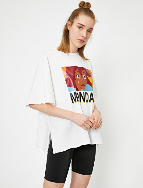 Koton Kadın Bisiklet Yaka Kısa Kollu %100 Pamuklu Baskılı Tişört