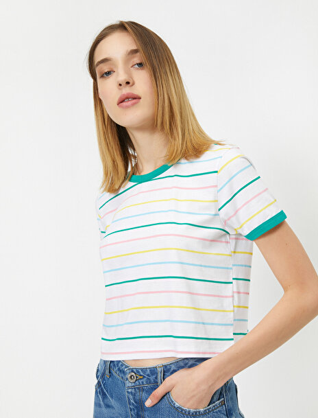 Koton Kadın 100 Pamuklu Bisiklet Yaka Kısa Kollu Çizgili Tişört