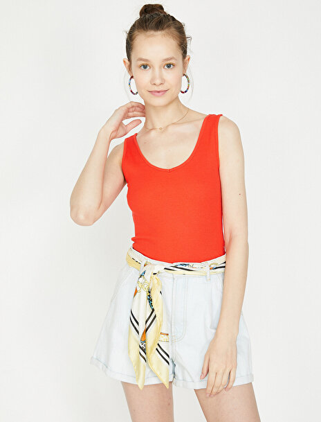 Koton Kadın Oyuk Yaka Atlet