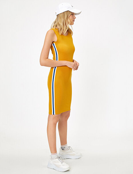 Koton Kadın Şerit Detaylı Elbise