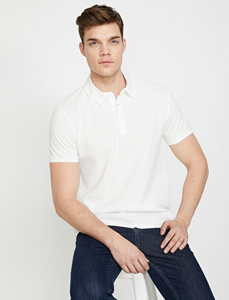 Koton Erkek Polo Yaka Kısa Kollu Dokulu Kumaş Slim Fit Tişört