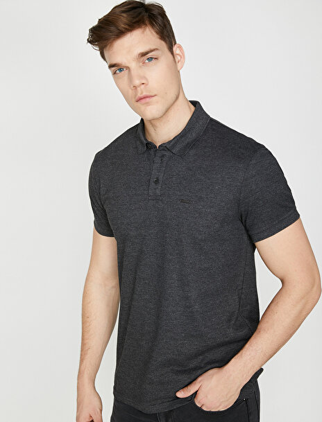 Koton Erkek Polo Yaka Metal Logo Detaylı Slim Fit Tişört Koton Erkek Polo Yaka Metal Logo Detaylı Slim Fit Tişört