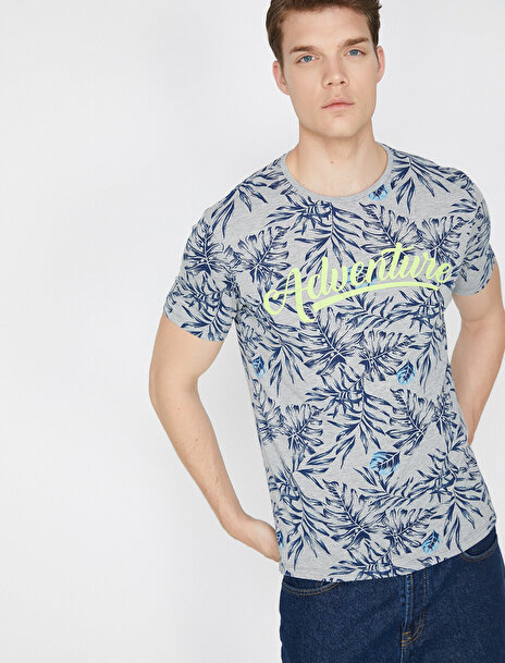Koton Erkek Bisiklet Yaka Çiçek ve Yazı Baskılı Regular Fit Tişört Koton Erkek Bisiklet Yaka Çiçek ve Yazı Baskılı Regular Fit Tişört