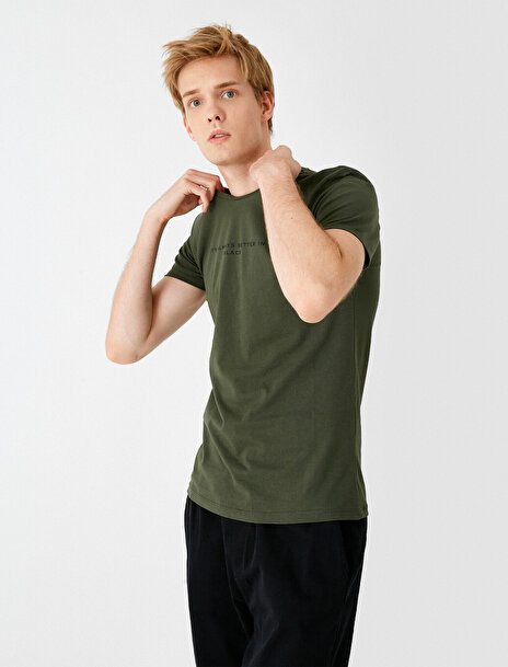 Koton Erkek Pamuklu Yazılı Baskılı Bisiklet Yaka Kısa Kollu Tişört