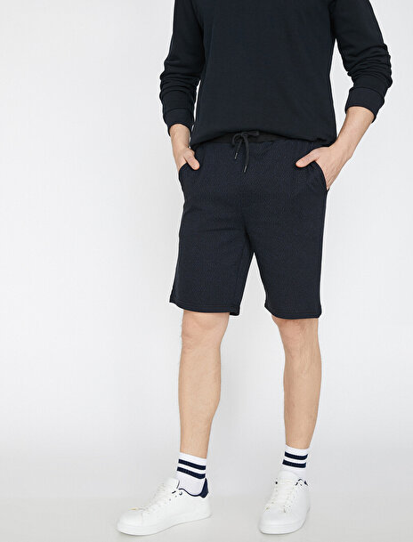 Koton Erkek Cep Detaylı Beli Bağlamalı Desenli Kumaş Şort