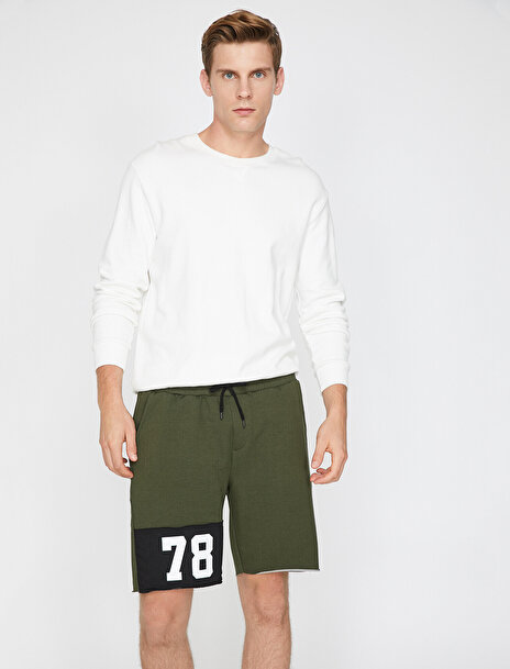 Koton Erkek Paçası Baskı Detaylı Cepli Beli Bağlamalı Şort